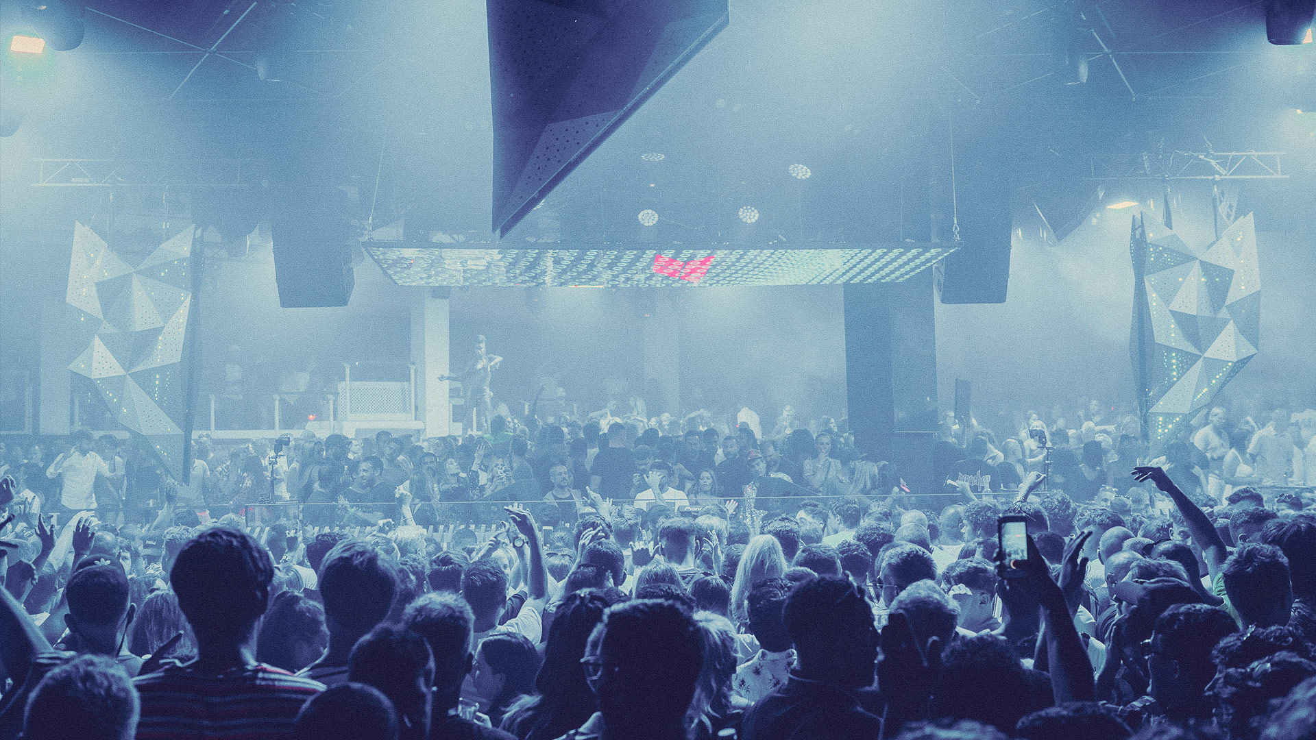 Tour | Pacha NightClub